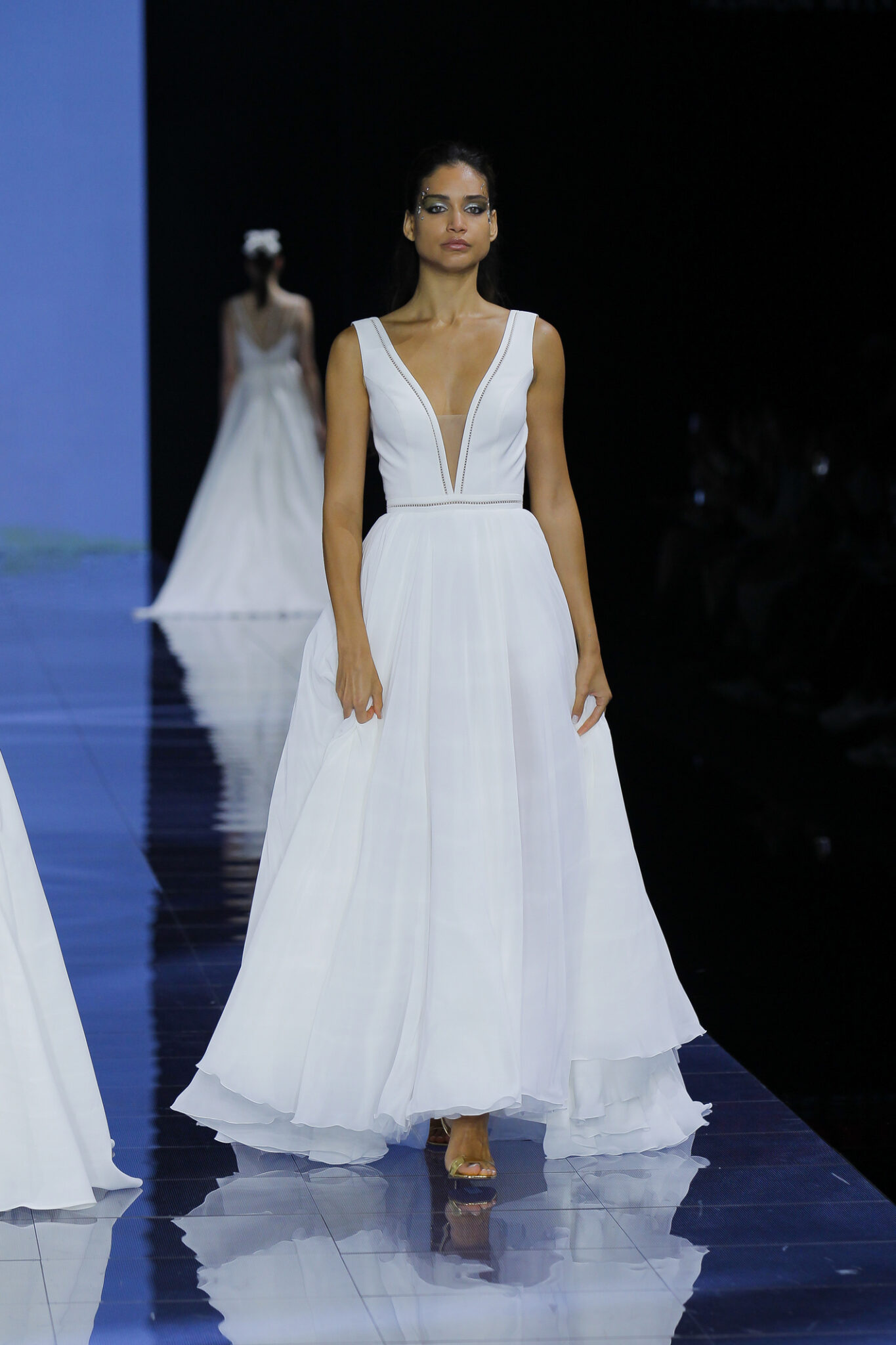 SLOGAN wedding dress - Podium Collection Cymbeline 2025